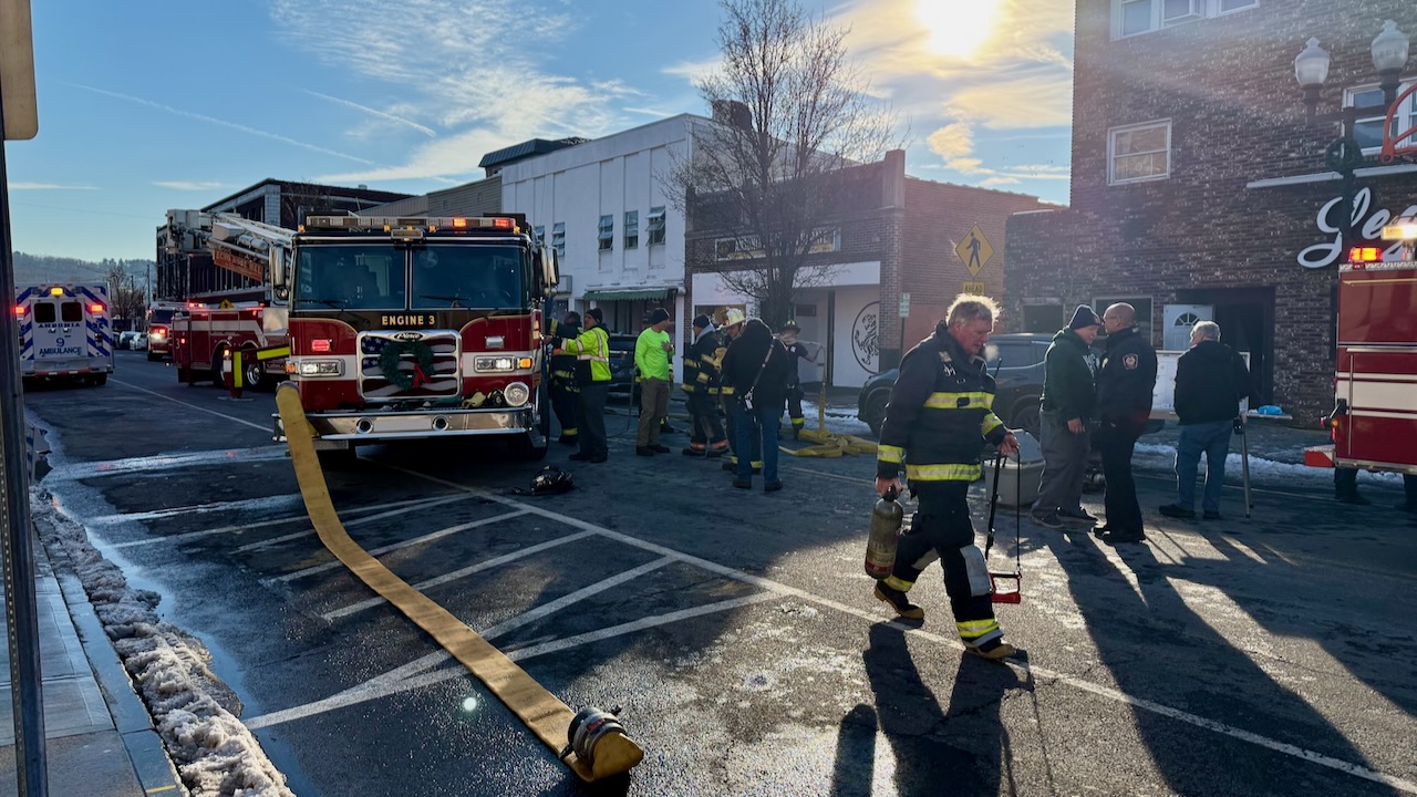 Bug Bomb Causes Shutdown On Ansonia’s Main Street - Valley Independent ...